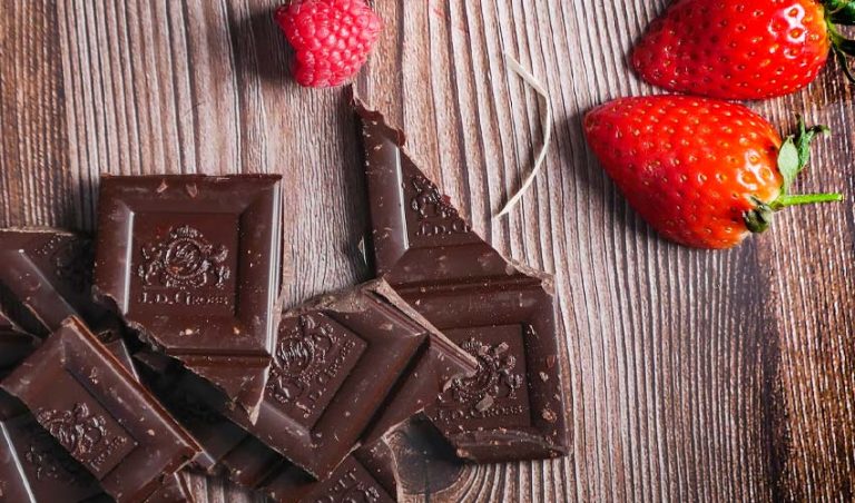 20 Ways to Get Free Chocolate Today - DealTrunk