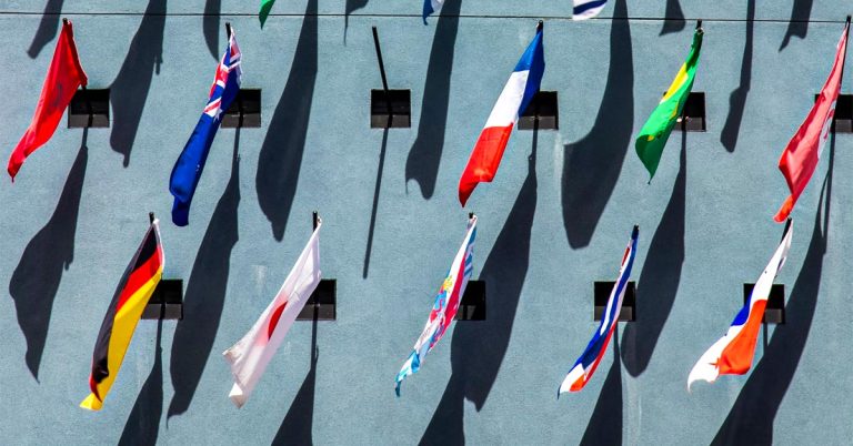 25 Places You Can Get Free Pens Anytime - DealTrunk