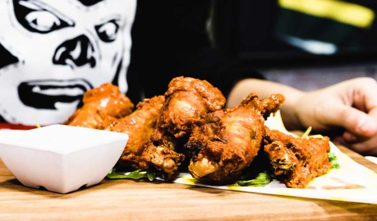 25 Monday Food Deals at Your Favorite Restaurants - DealTrunk